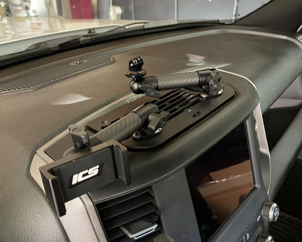 2019+ Ram Dash Mount 12" screen